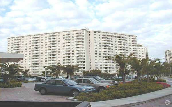 Oceanview Building B - Apartments in Sunny Isles Beach, FL | Apartments.com