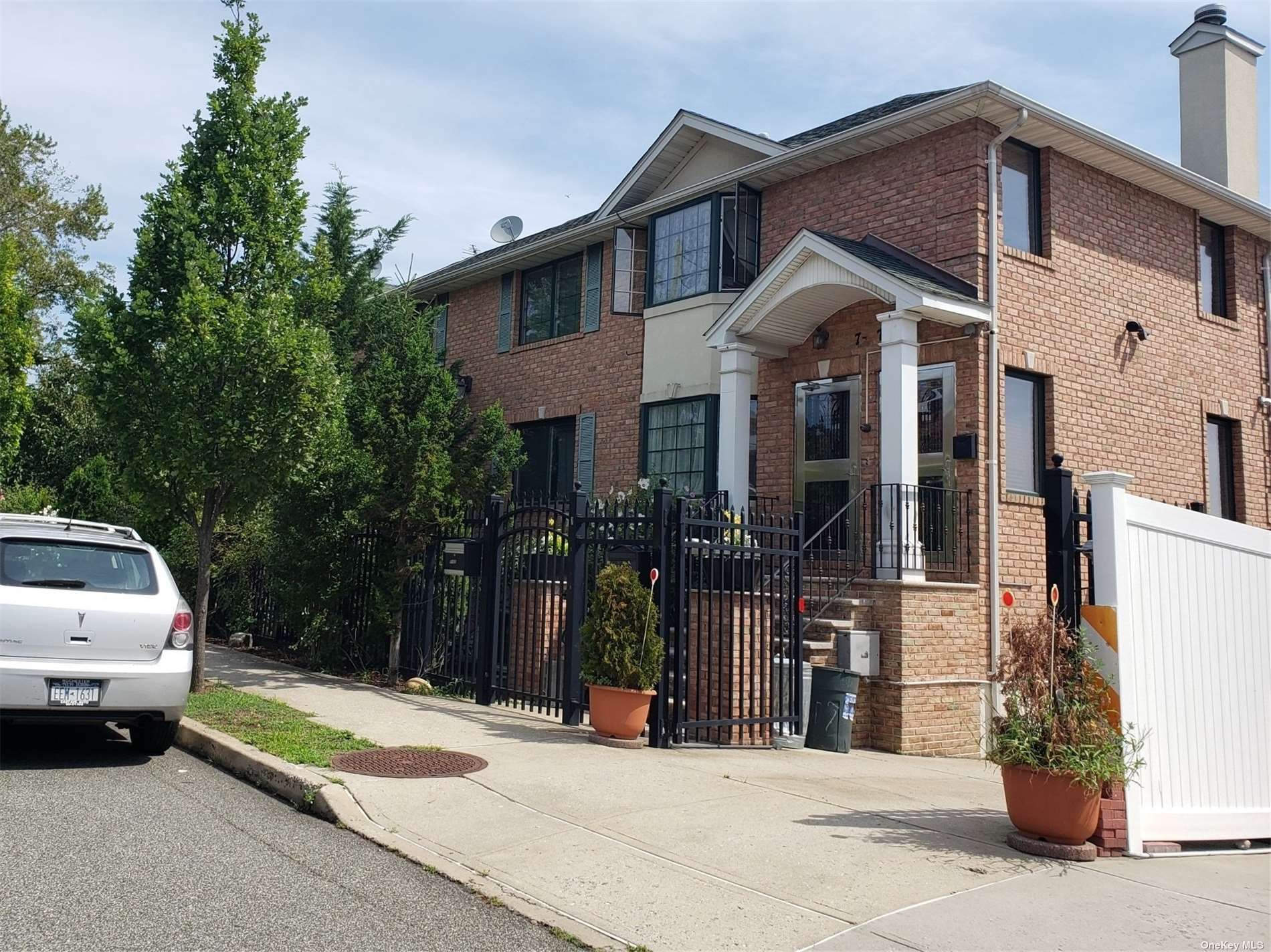 707 130th St, Queens, NY 11356 - House Rental in Queens, NY ...