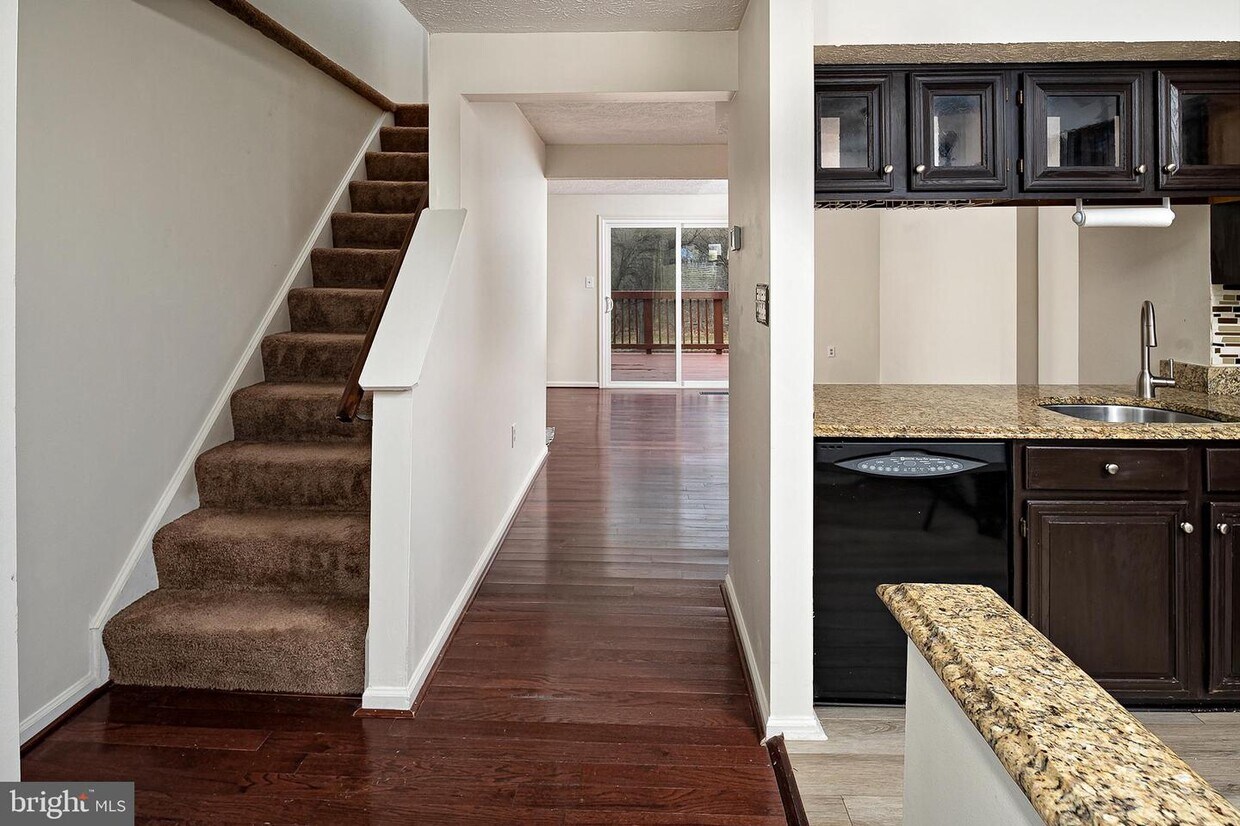 3635 Laurel View Ct, Laurel, MD 20724 - Townhome Rentals in Laurel MD ...