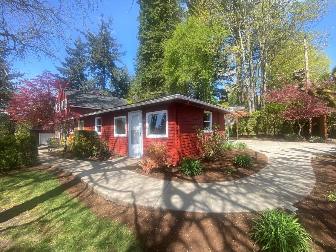 7235 SW Canyon Dr Unit 7235, Portland, OR 97225 - Room for Rent in ...