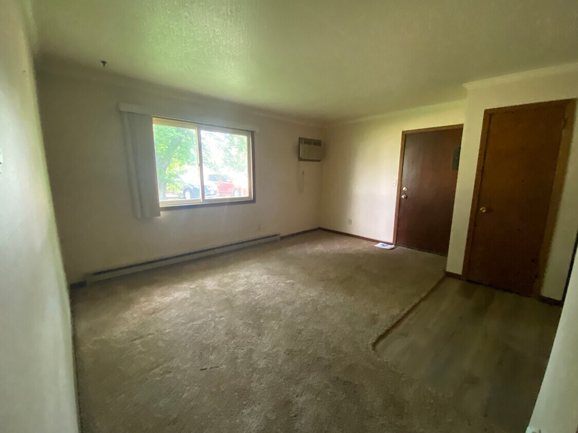 130 Harris St W Unit Apartment 1, Carthage, SD 57323 - 130 Harris St W ...