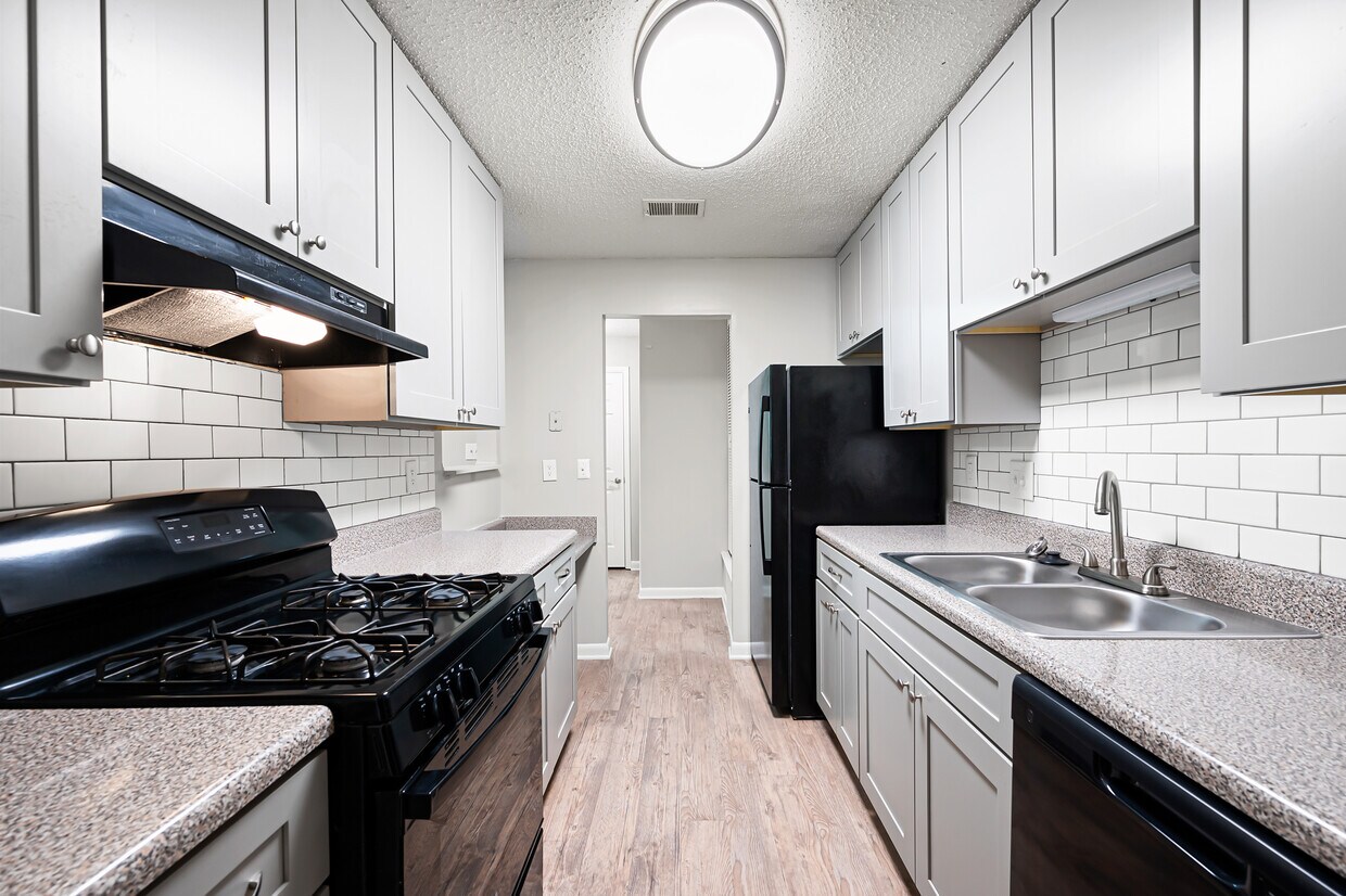 Valley Brook Crossing Apartments - 777 Valley Brook Rd Decatur, GA ...