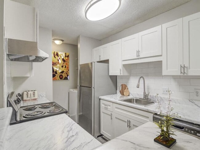 Apartments for Rent with Garages Near Chapel Ridge | Apartments.com