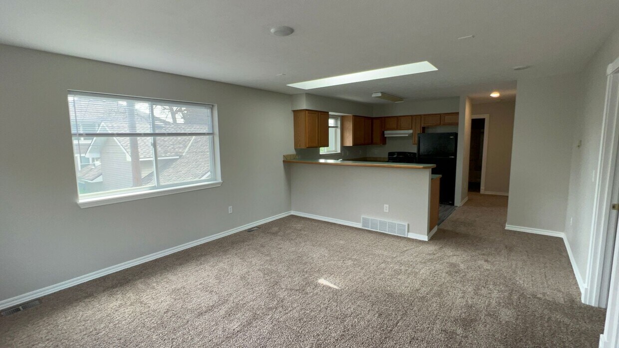 711 E Augusta Ave Unit 711 1/2, Spokane, WA 99207 - Room for Rent in ...