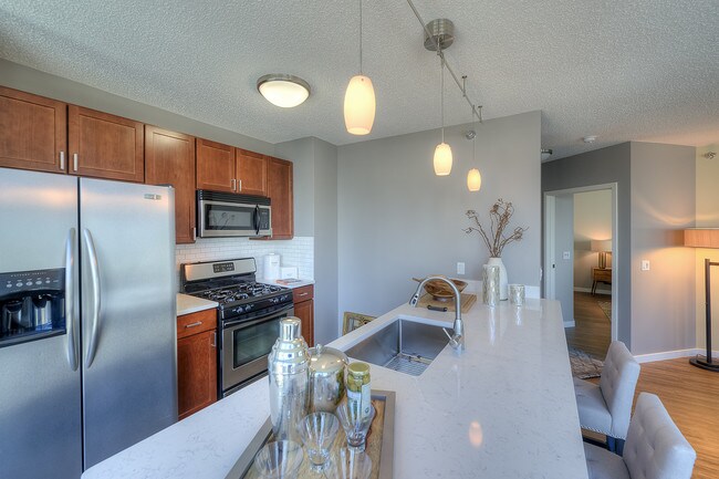 Atwater Apartments Rentals - Chicago, IL | Apartments.com