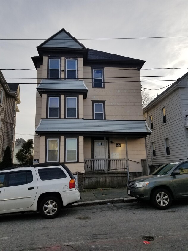 60 Peckham St Unit Apt#2, New Bedford, MA 02746 - Room for Rent in New ... 60 Peckham St Unit Apt#2, New Bedford, MA 02746 - Room for Rent in New ...