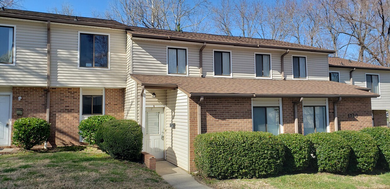 1730 N Hamilton St, High Point, NC 27262 - Townhome Rentals in High Point NC | Apartments.com