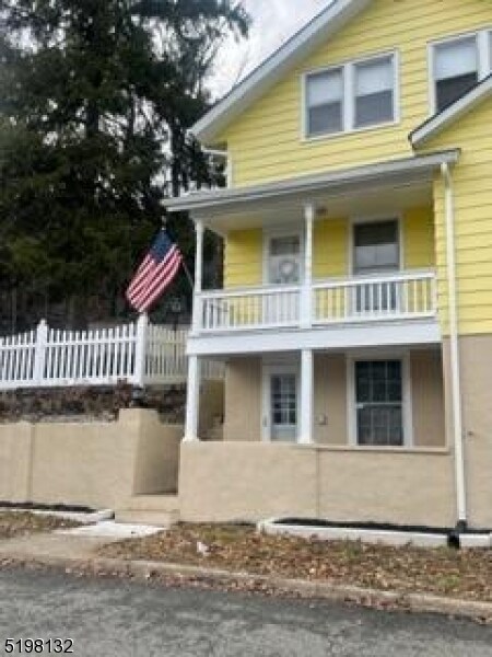 204 Barnert Ave Unit 2, Totowa, NJ 07512 - Room for Rent in Totowa, NJ ...