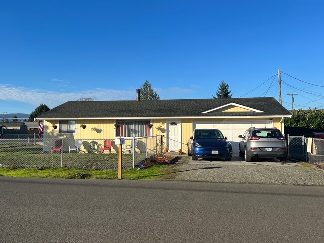 304 S 2nd Ave, Sequim, WA 98382 - House Rental in Sequim, WA ...