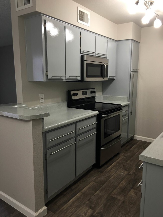 Stonebridge Apartments - 4315 E Thunderbird Rd Phoenix, AZ | Apartments.com