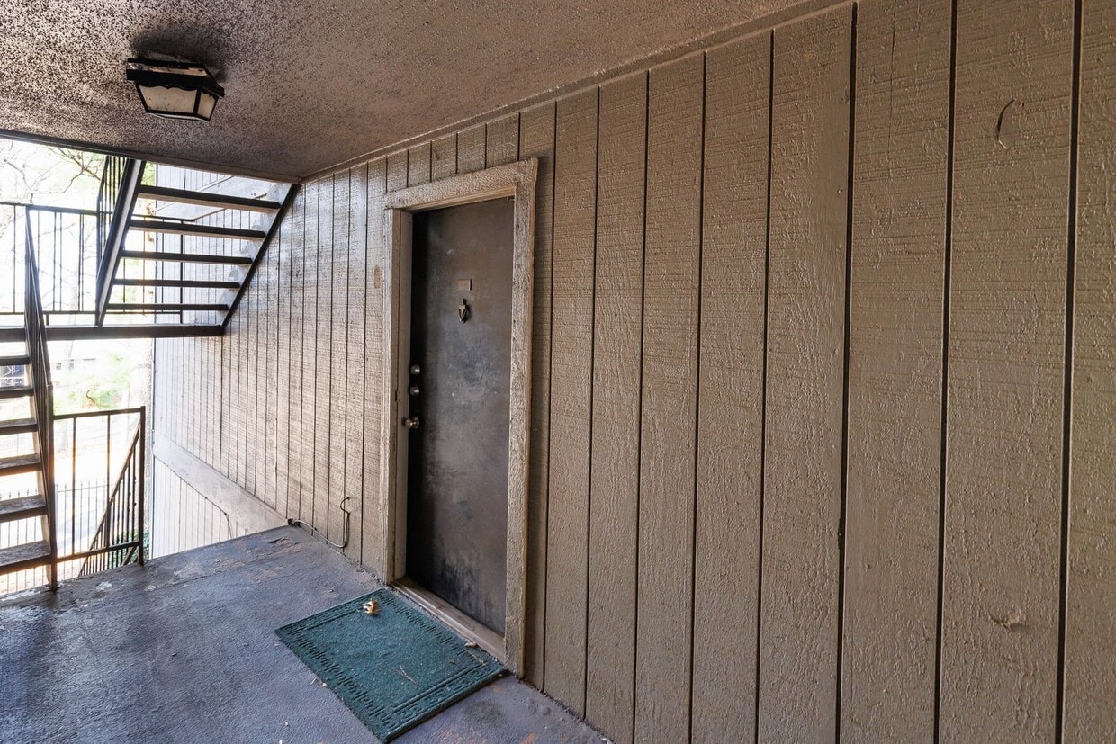 401 Skyview Dr Unit 401D, Birmingham, AL 35209 - Room for Rent in ...