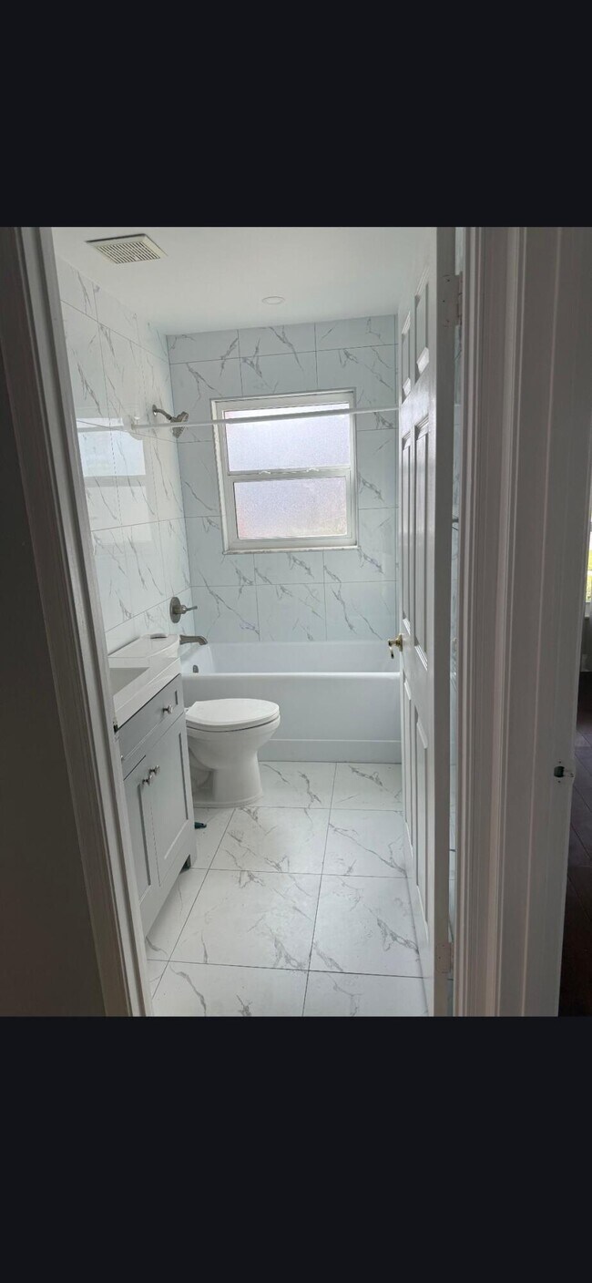 Apartments for Rent with a Walk-In Closet in Starlight Cove, Boynton ...