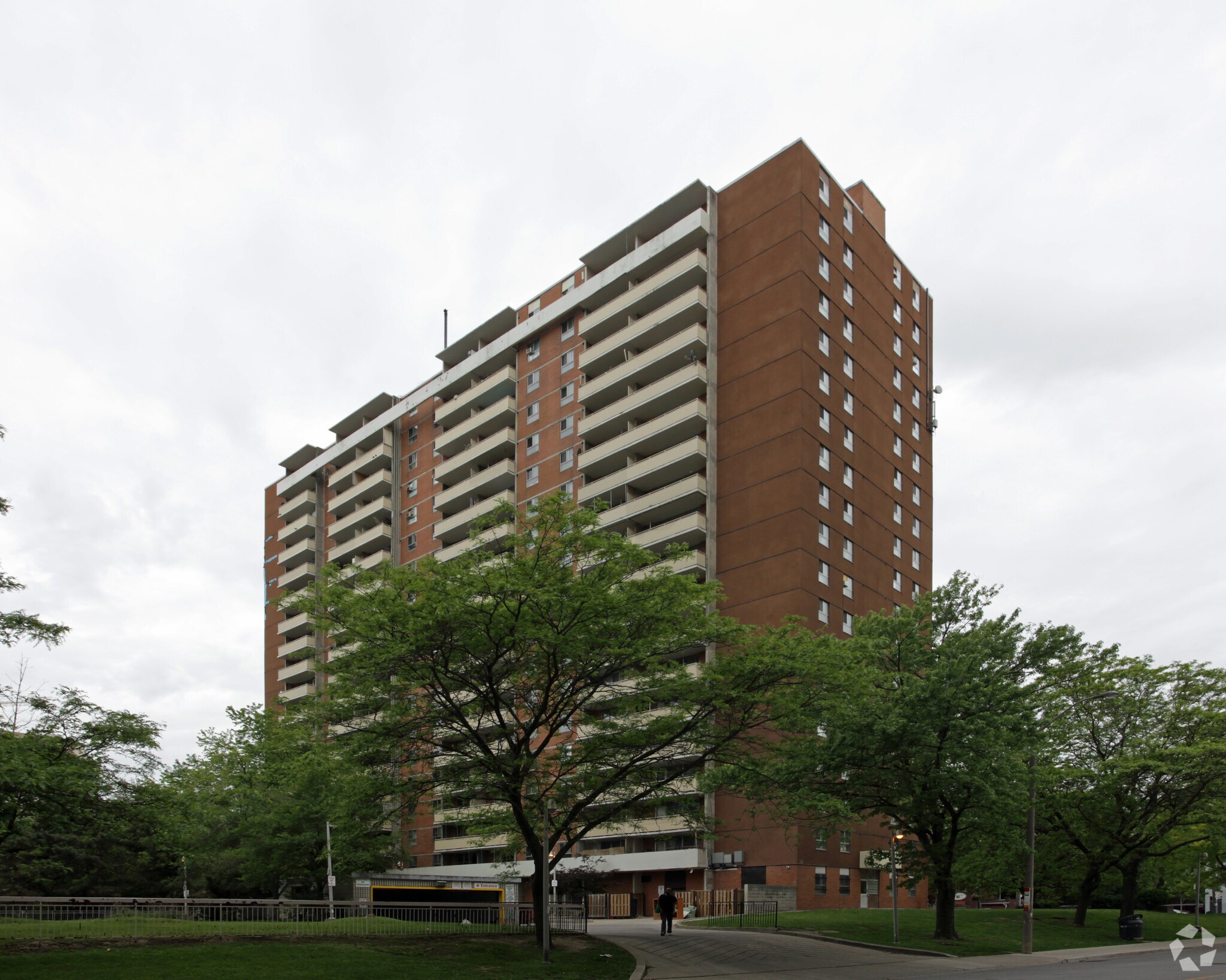 Dundas Mabelle Appartements - 5005 Dundas St W Toronto, ON | Apartments.com