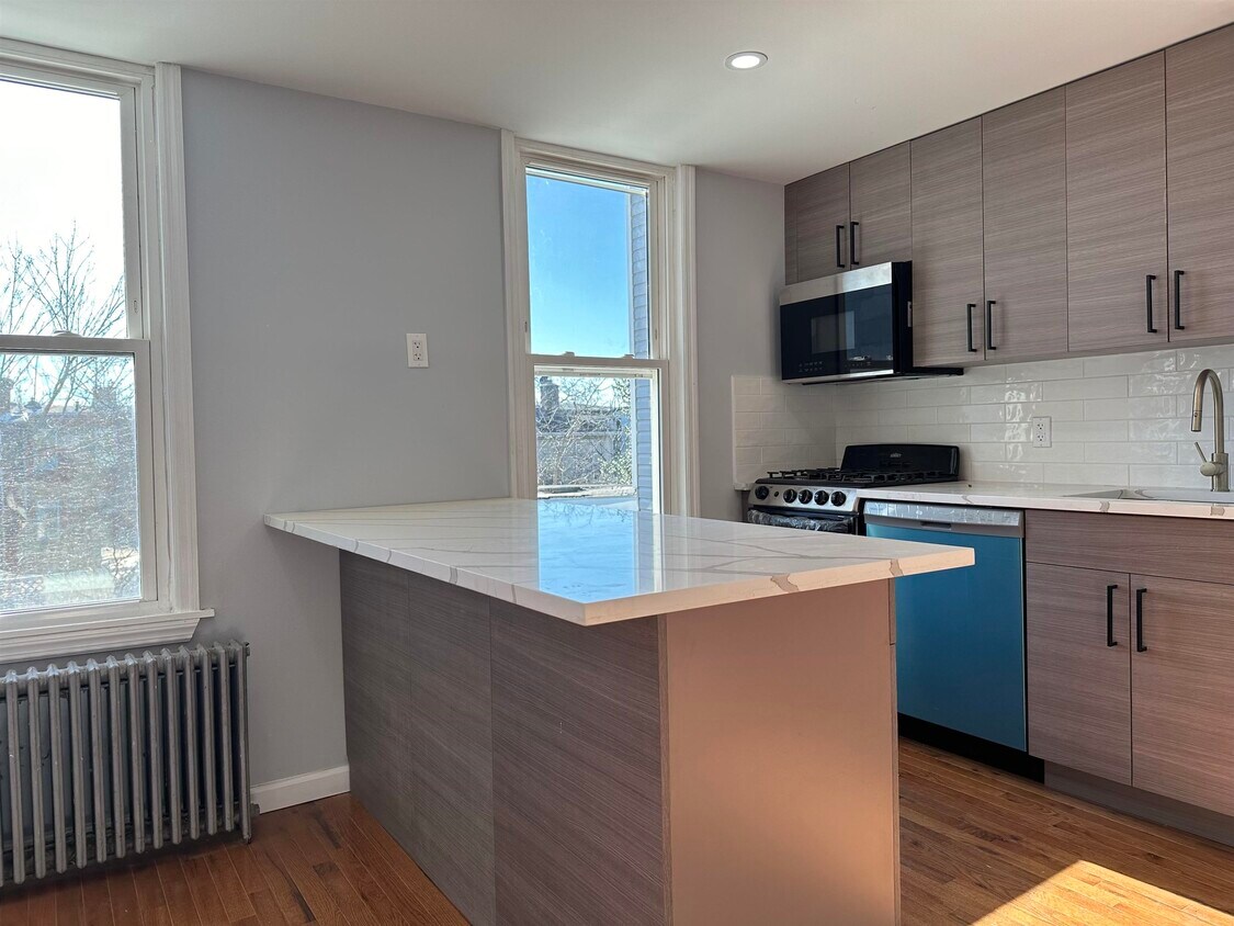 235 Griffith St Unit 2, Jersey City, NJ 07307 - Condo for Rent in ...