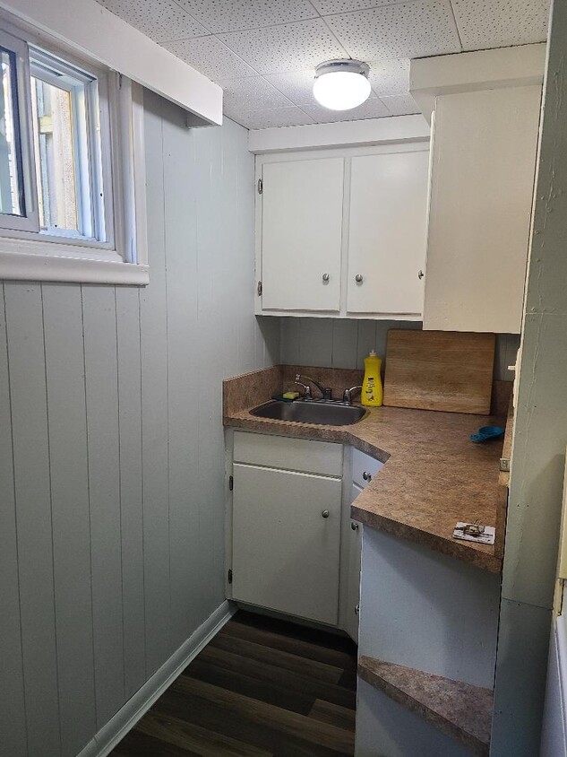 7 Albion St Unit 3, London, ON N6H 1Y9 Apartments - 7 Albion St London ...