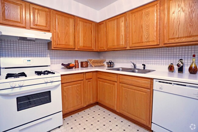Park Ridge Commons Apartments - Des Plaines, IL | Apartments.com
