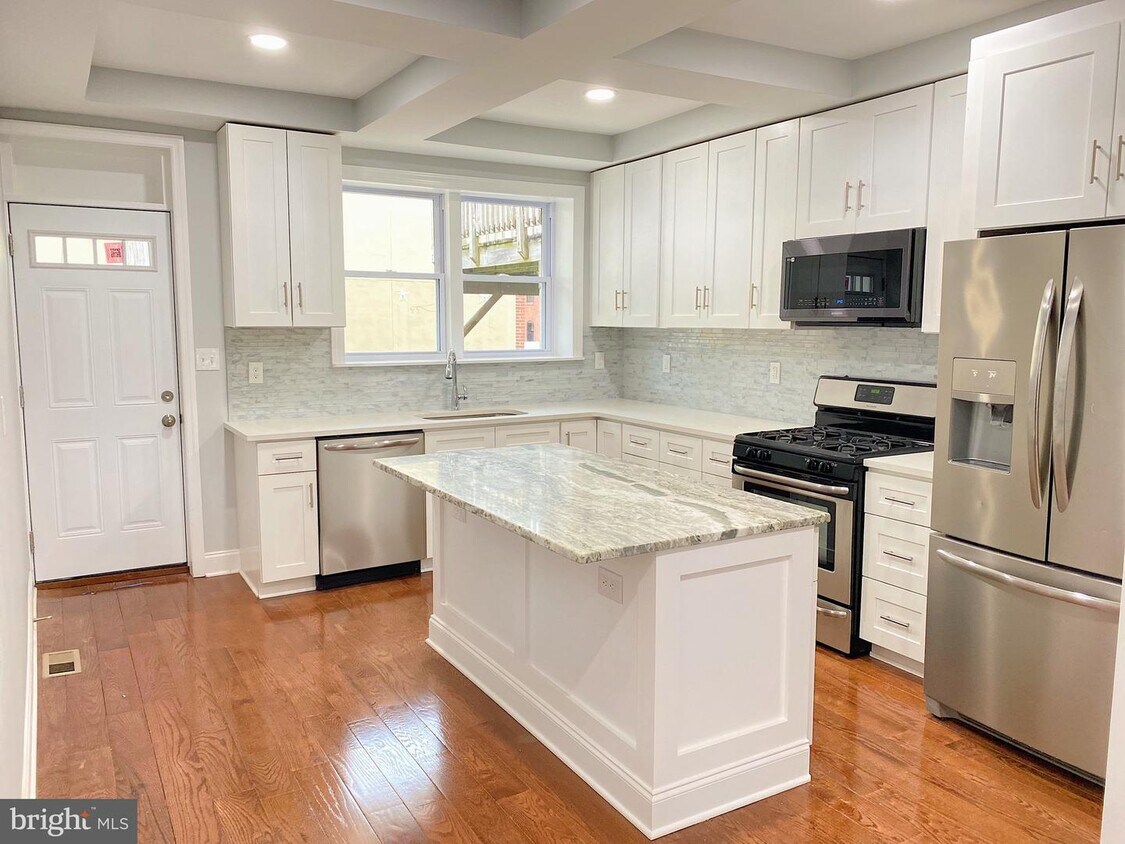 3113 Foster Ave, Baltimore, MD 21224 - Townhome Rentals in Baltimore MD ...