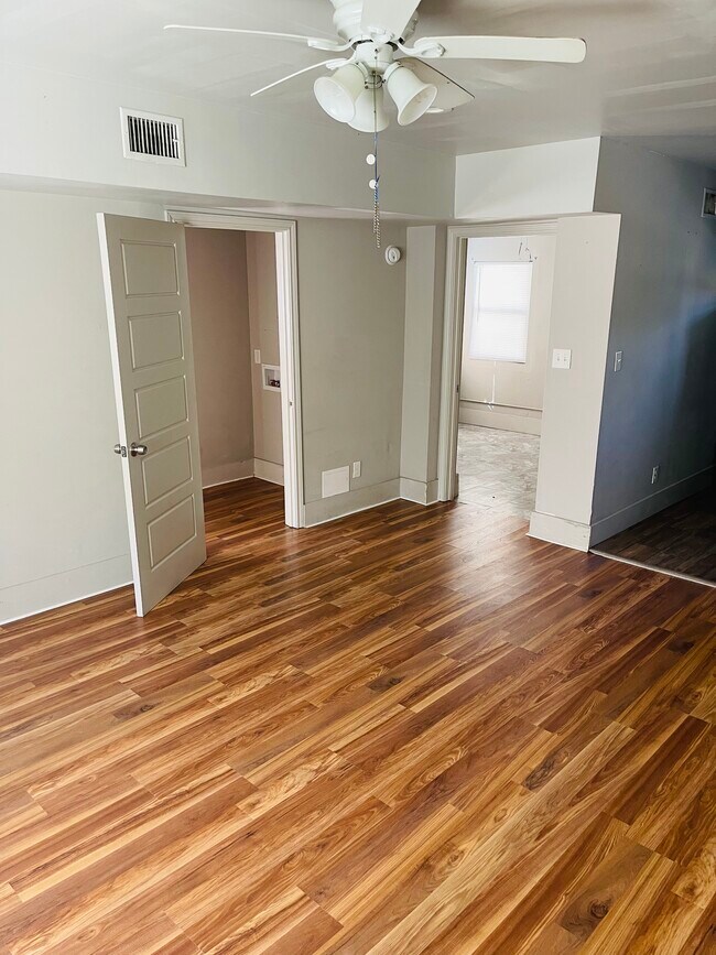 2129 16th St, Corpus Christi, TX 78404 - 2129 16th St Corpus Christi ...