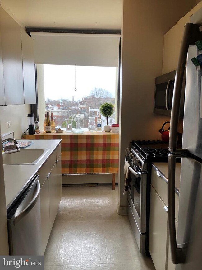 210 Locust St Unit 4DW, Philadelphia, PA 19106 - Room for Rent in ...