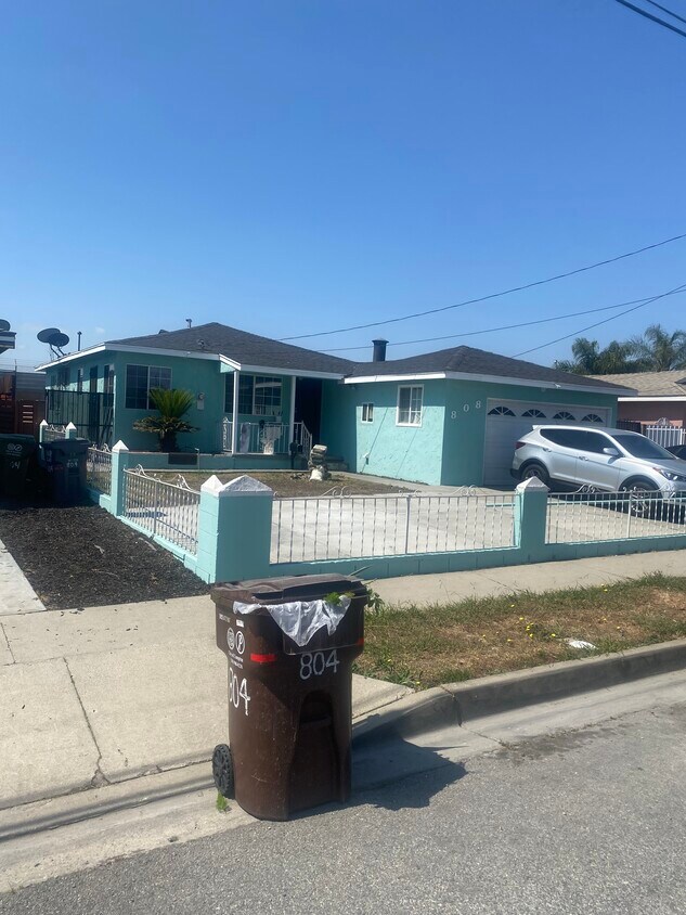 808 W 156th St, Compton, CA 90220 - House Rental in Compton, CA ...