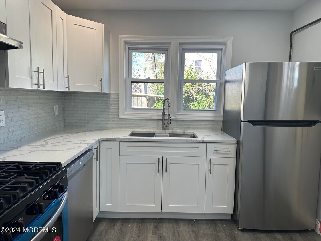 711 McKinley Ave, Toms River, NJ 08753 - House Rental in Toms River, NJ ...