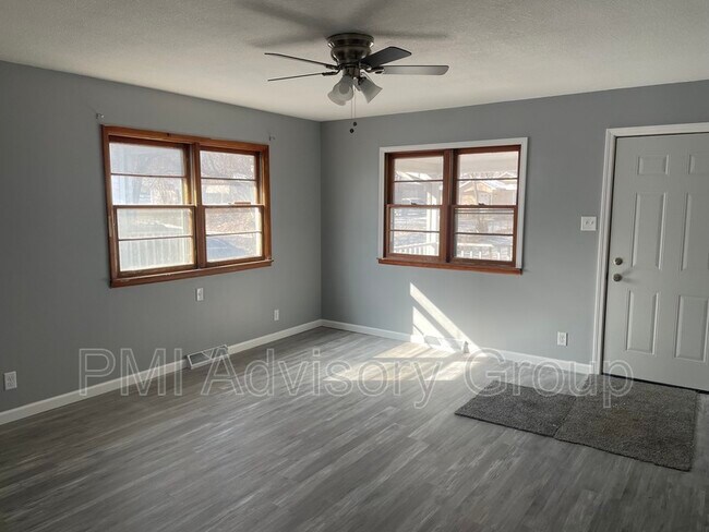 2434 SE Michigan Ave, Topeka, KS 66605 - House Rental in Topeka, KS ...