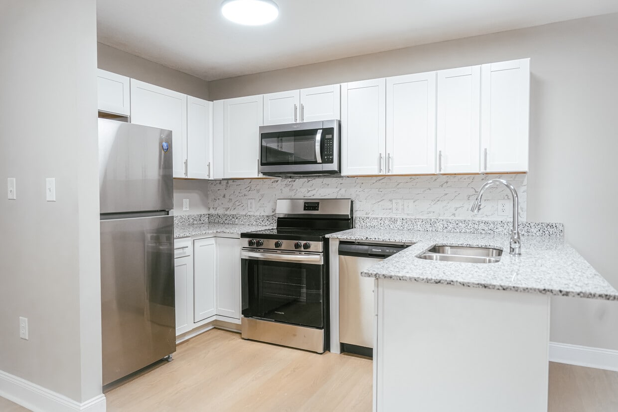 Magnolia Trace - 3422 W 7th St Hattiesburg, MS 39401 | Apartments.com