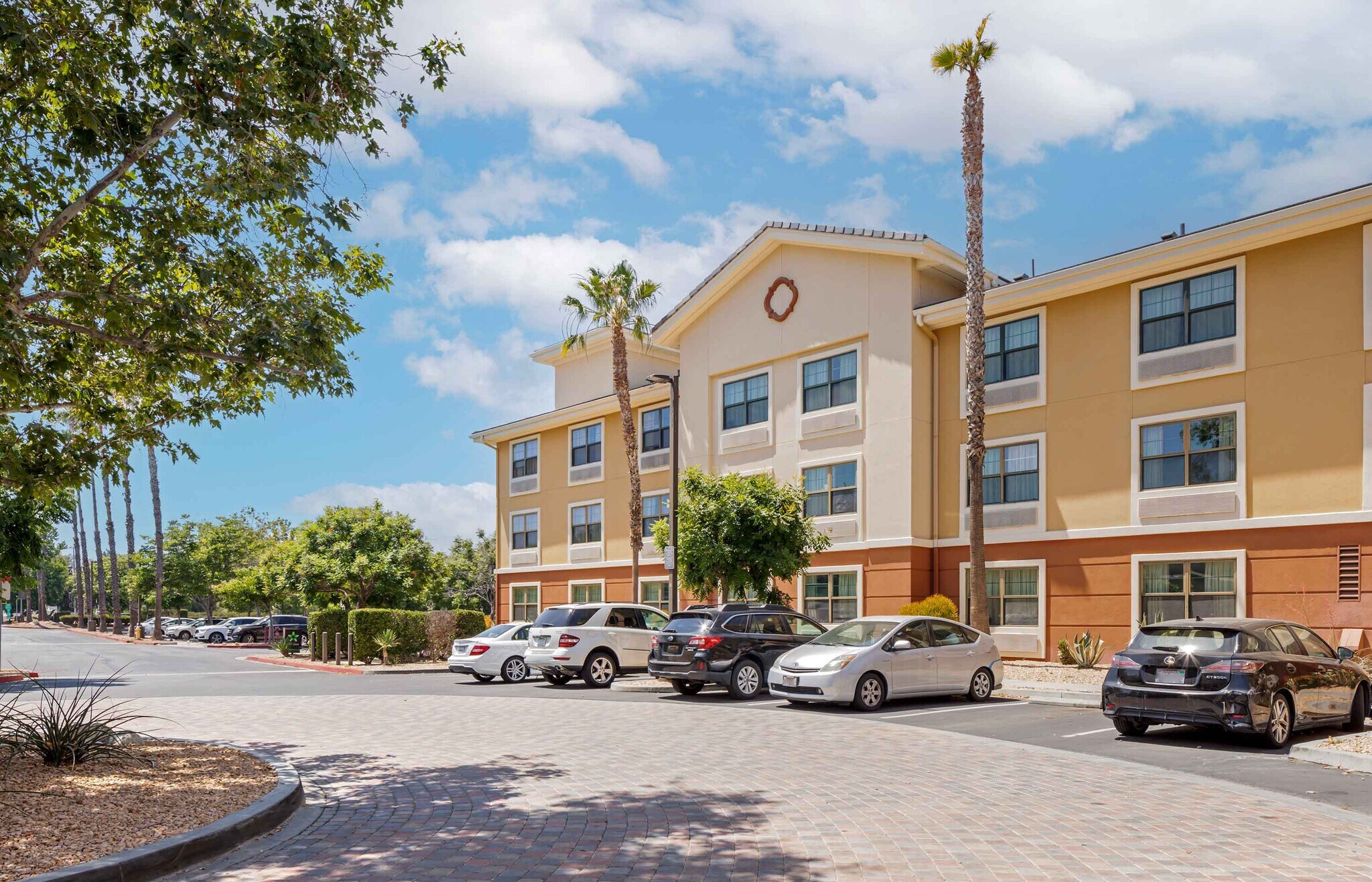 2498 Stearns St, Simi Valley, CA 93063 | Apartments.com