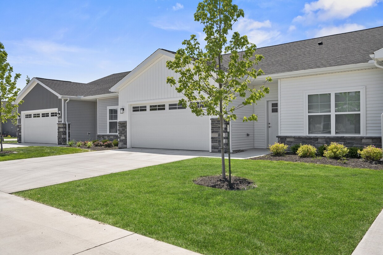 Hillside Farms at Stonehill Village - 769 Hilltop Rd Xenia, OH 45385 ...