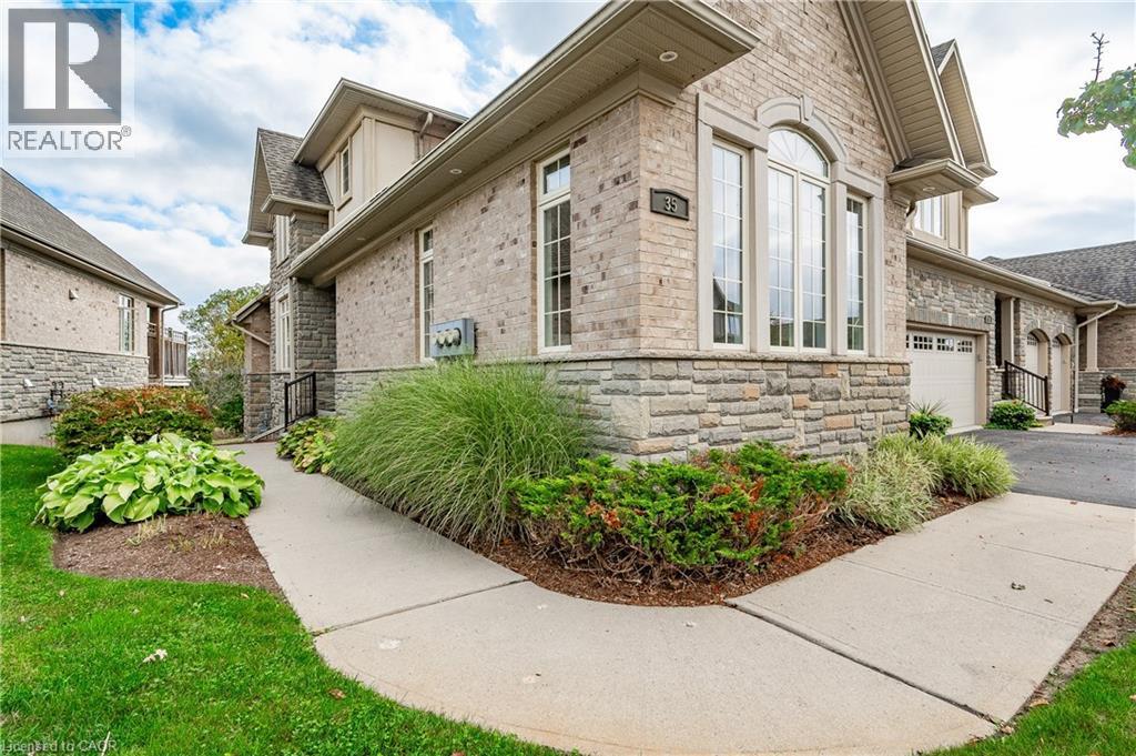 875 University Ave E, Waterloo, ON N2K 0A1 - Townhouse for Rent in ...