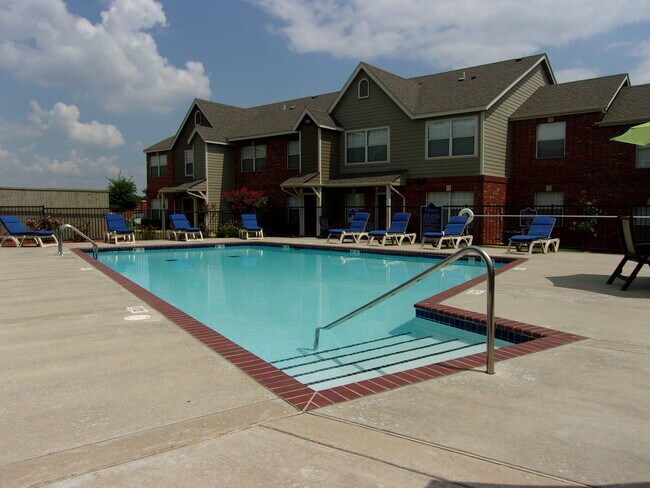 The Summit - Apartments in Edmond, OK | Apartments.com