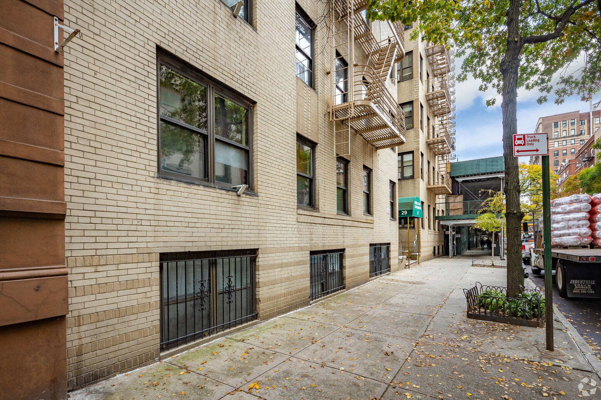 Robin Court - 29 W 65th St New York, NY 10023 | Apartments.com