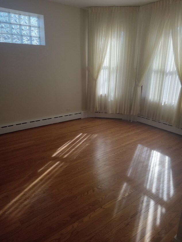 5026 W Hutchinson St Unit 1, Chicago, IL 60641 - 5026 W Hutchinson St ...