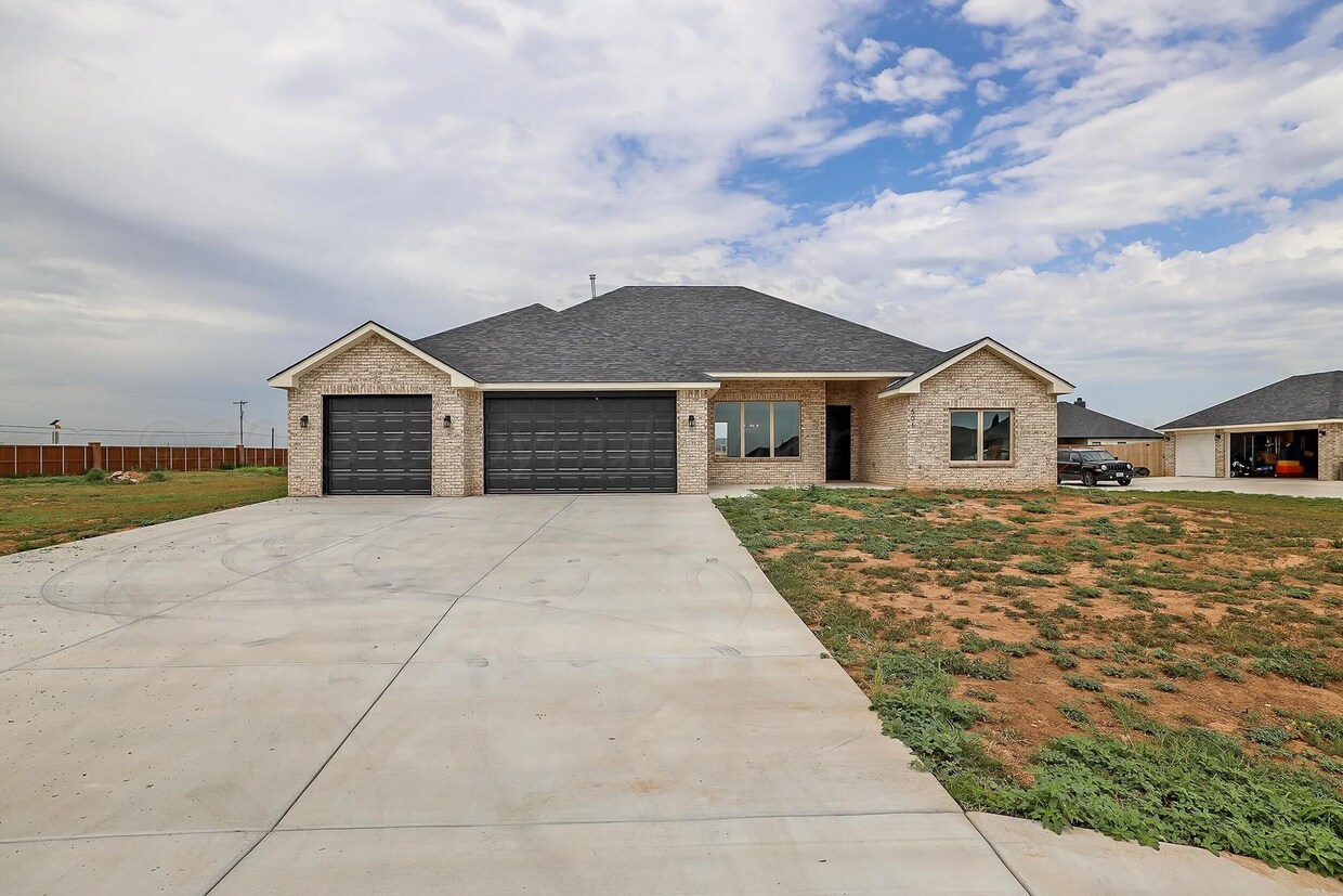 501 Country Club Dr, Canyon, TX 79015 - House Rental in Canyon, TX ...