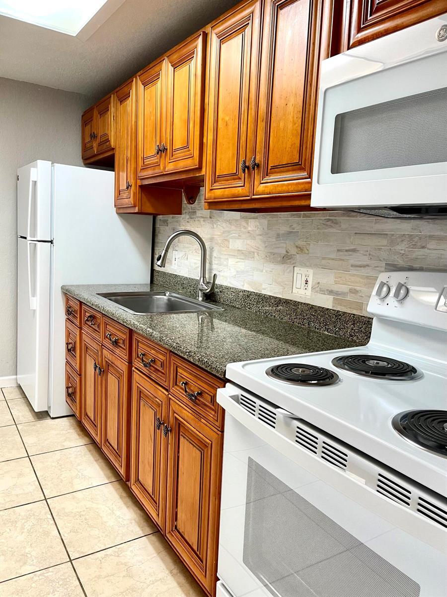 7168 Southgate Blvd Unit 7168, Tamarac, FL 33321 - Condo for Rent in ...