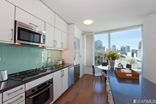 301 Main St Unit 9H, San Francisco, CA 94105 - Room for Rent in San ...