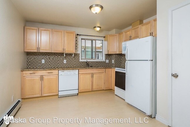 4136 San Roberto Ave Unit #1, Anchorage, AK 99508 - Room for Rent in ...