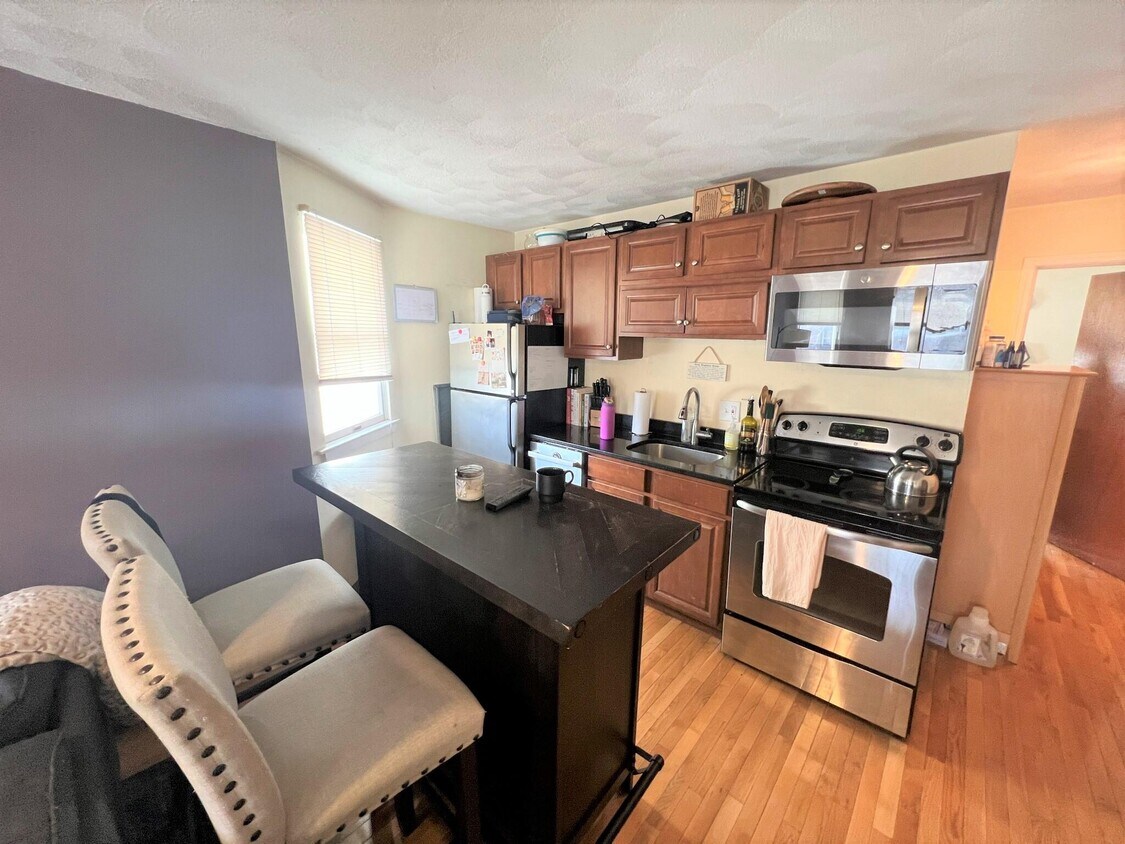 16 Moore St Unit 2B, Somerville, MA 02144 - 16 Moore St Somerville, MA ...