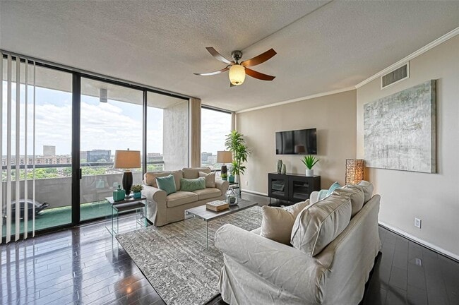 1111 Bering Dr Unit 1102, Houston, TX 77057 - Condo for Rent in Houston ...