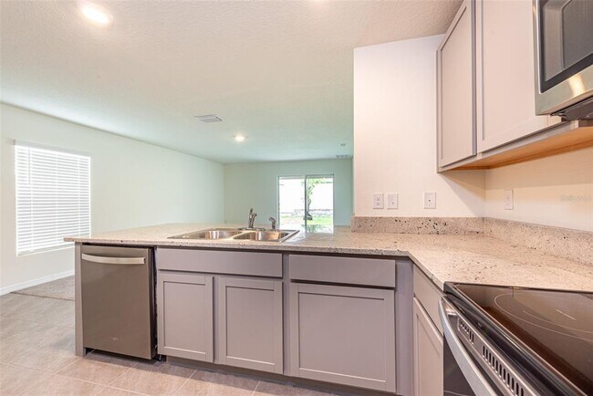 38312 Sonnet Landing Ave, Zephyrhills, FL 33541 - House Rental in ...