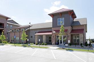 Shadow Lake Square Rentals - Papillion, NE | Apartments.com