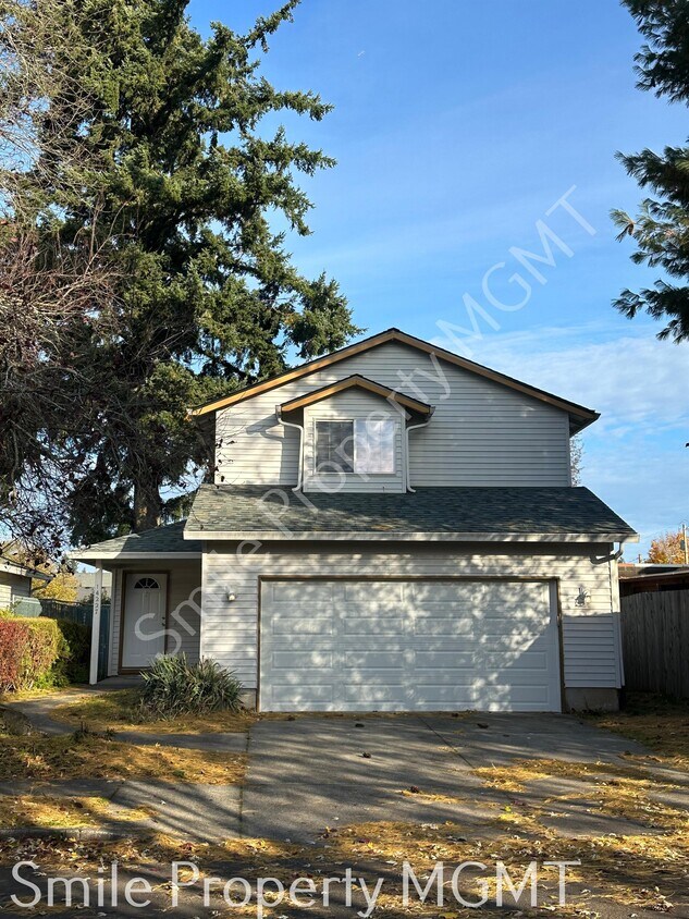 14227 SE Oak St, Portland, OR 97233 - House Rental in Portland, OR ...