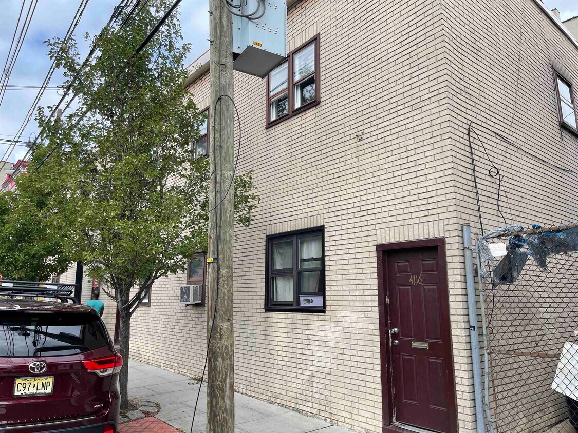 4120 New York Ave, Union City, NJ 07087 - House Rental in Union City ...