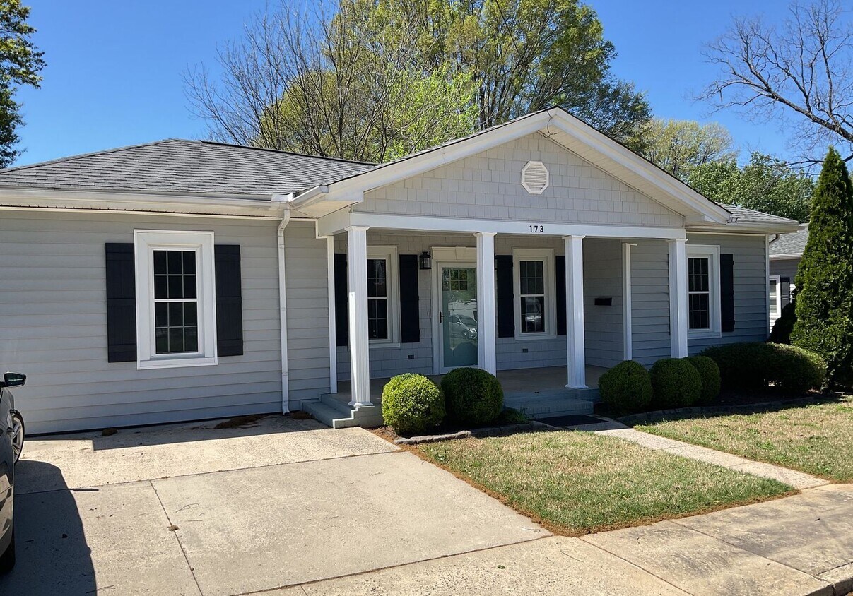 173 8th Ave, Cramerton, NC 28032 - House Rental in Cramerton, NC ...