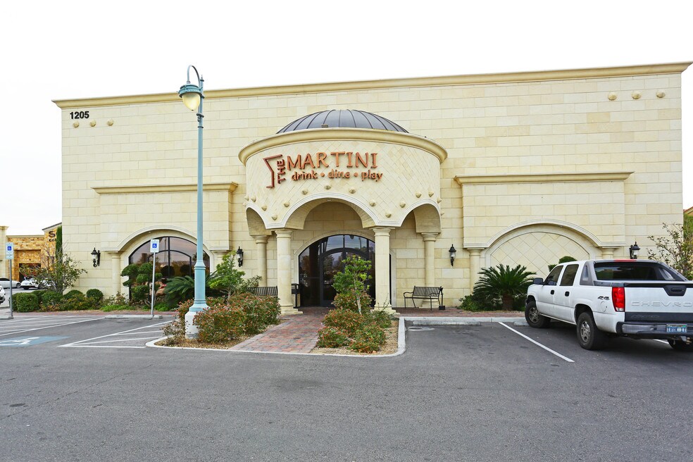 Peccole Ranch Apartments for Rent with Hardwood Floors - Las Vegas, NV ...