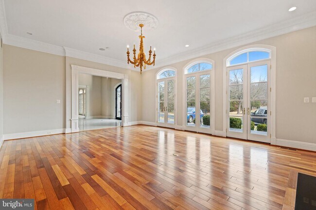 11642 Blue Ridge Ln, Great Falls, VA 22066 - House Rental in Great ...