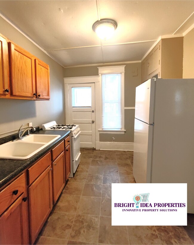 417 N Roy St Unit 2, Saint Paul, MN 55104 - Room for Rent in Saint Paul ...