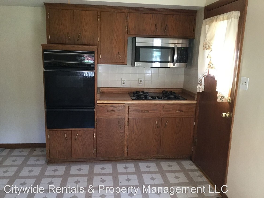 5869 N 67th St, Milwaukee, WI 53218 - House Rental in Milwaukee, WI ...