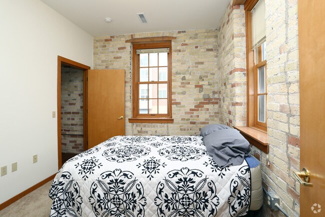 Belle Harbor Lofts Apartments - Racine, WI | Apartments.com