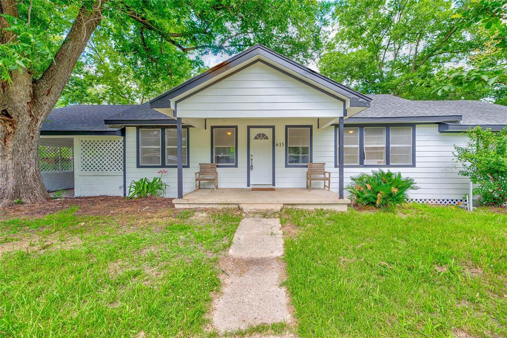 615 E 1st St, Groveton, TX 75845 - House Rental in Groveton, TX | Apartments.com